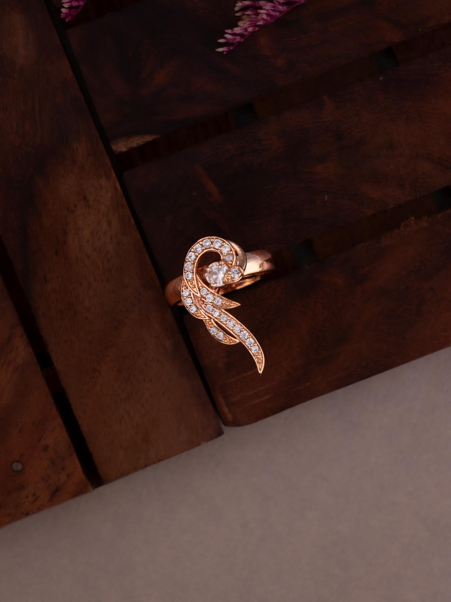 Naaz Finger Ring – Imperial Tara